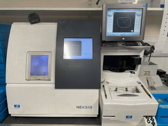 Essilor Neksia and Mr Blue Lab Setup | Used Laboratory Lots | Lab ...