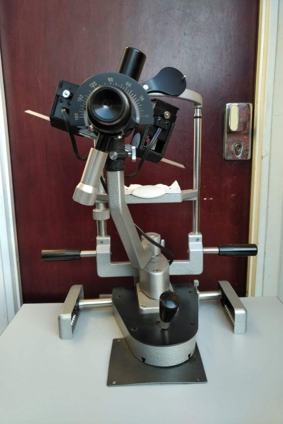 Haag-Streit Keratometer & Table | Used Keratometers | Ophthalmic ...
