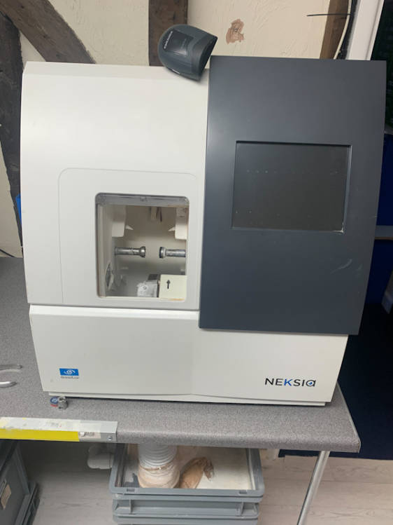 Essilor Neksia | Used Lens Edgers | Lab Equipment | Used Optical ...