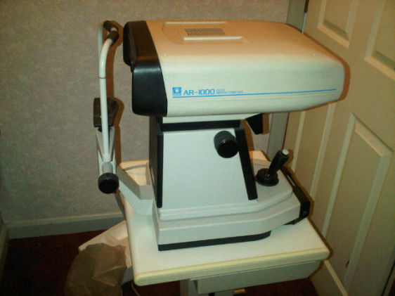 autorefractor with table | Used Autorefractors | Ophthalmic Equipment ...