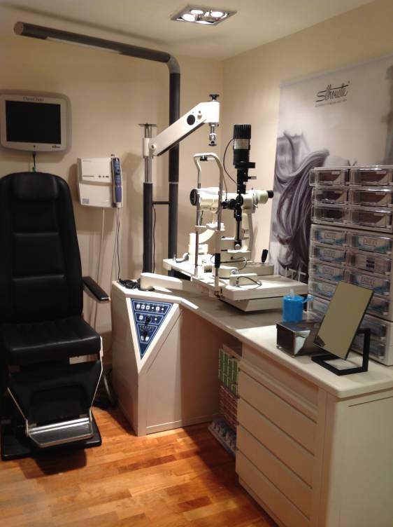 refraction furniture | Used Combi Units | Ophthalmic Equipment | Used ...