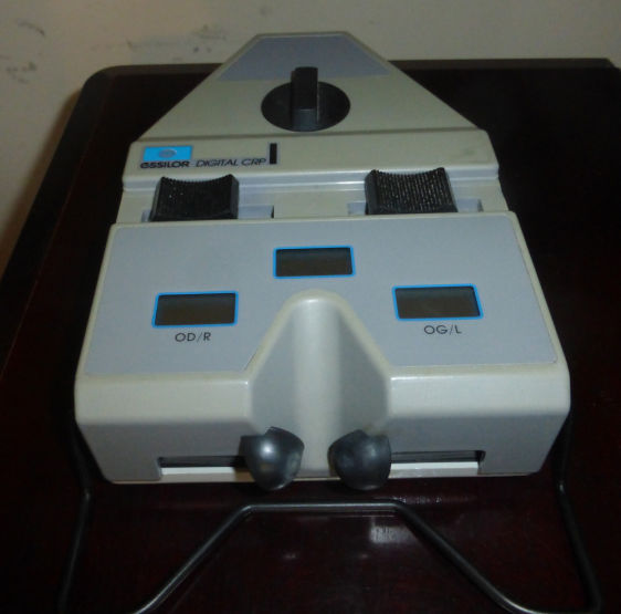 Essilor digital pupilometer | Reduced to Clear | Clearance | Used ...